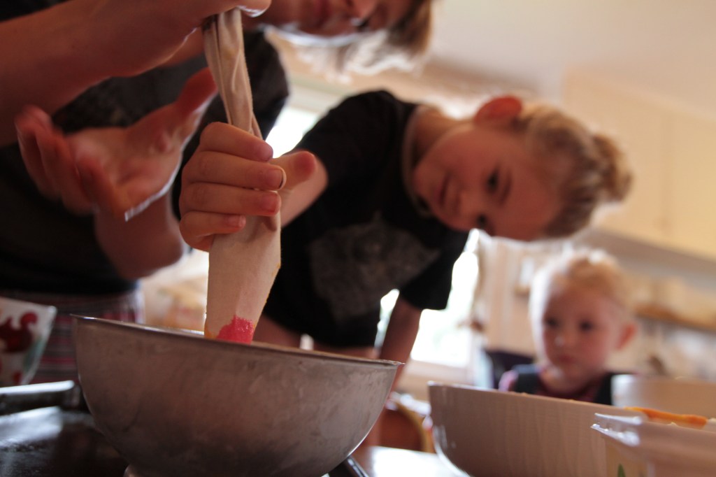 BAKING GEOGRAPHY (THE IMPORTANCE OF CAKE IN A CLASSROOM) | What we learnt