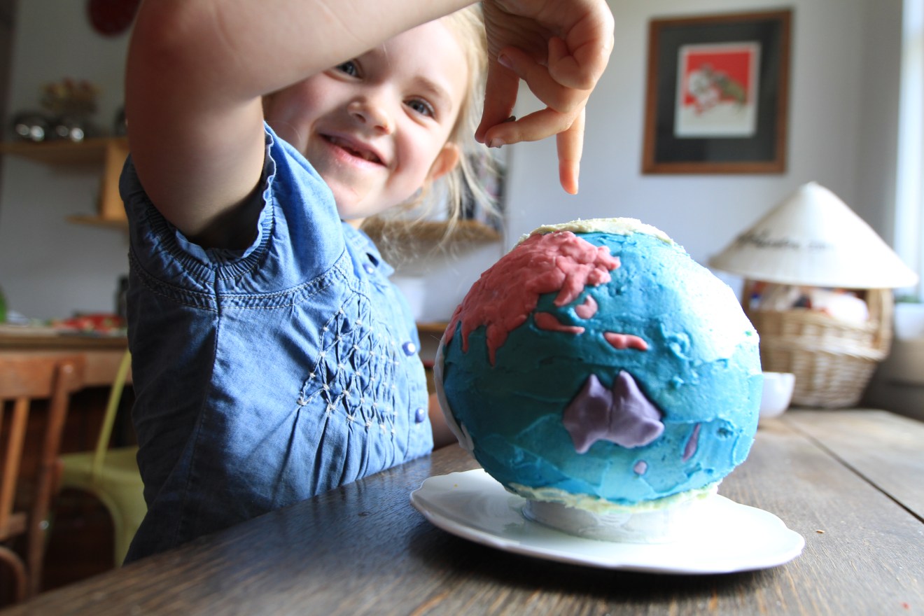 BAKING GEOGRAPHY (THE IMPORTANCE OF CAKE IN A CLASSROOM) | What we learnt